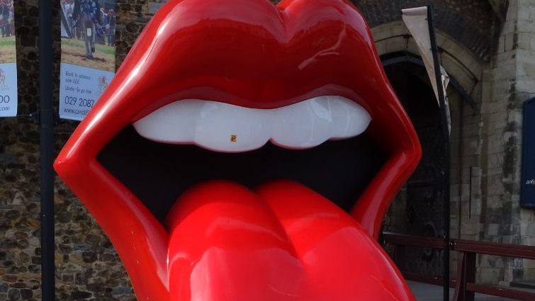 Who designed the iconic tongue and lips logo for the Rolling Stones ...